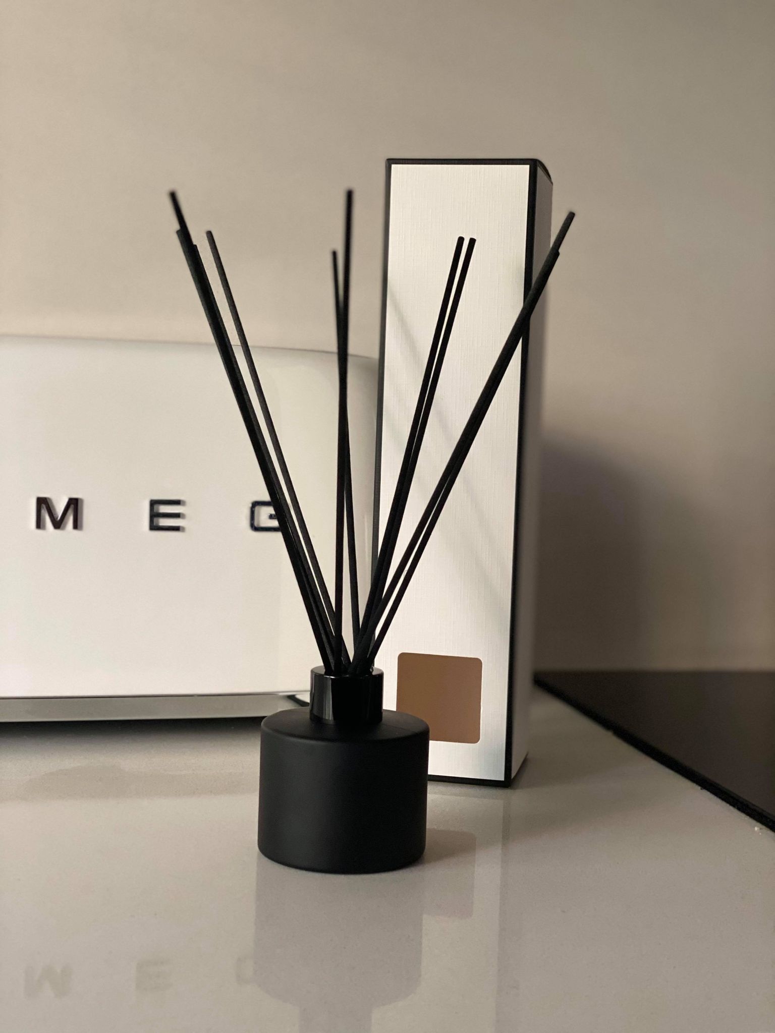 Matte Black Reed Diffuser 200ml – Diffuse Sydney